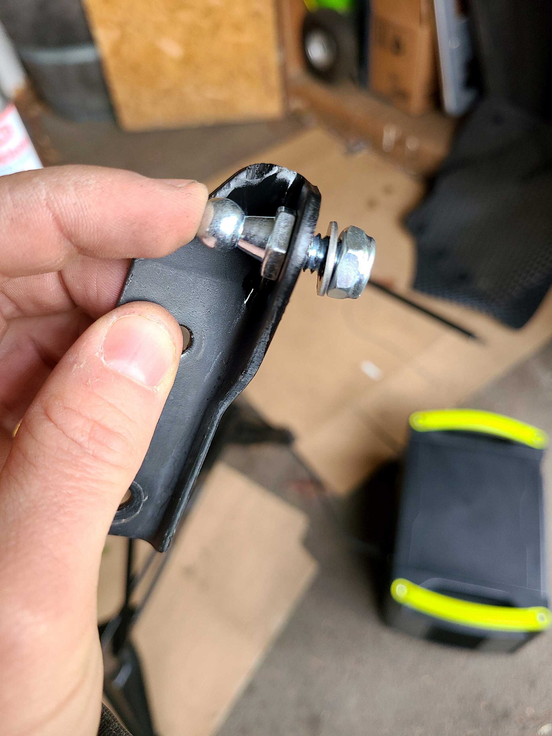 Upgrading the Mitsubishi Delica Space Gear's Rear Hatch Supports